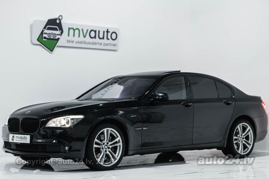 Black BMW 7 Series 2012 in Tallinn, with an engine capacity of 3.00 L and mileage of 239 thousand km for 11990 €, photo 1 on AUTOMOTO.COM.LV