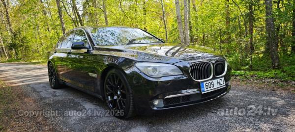 Black BMW 7 Series 2012 in Rapla, with an engine capacity of 3.00 L and mileage of 390 thousand km for 9300 €, photo 8 on AUTOMOTO.COM.LV