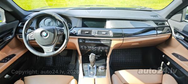 Black BMW 7 Series 2012 in Rapla, with an engine capacity of 3.00 L and mileage of 390 thousand km for 9300 €, photo 10 on AUTOMOTO.COM.LV
