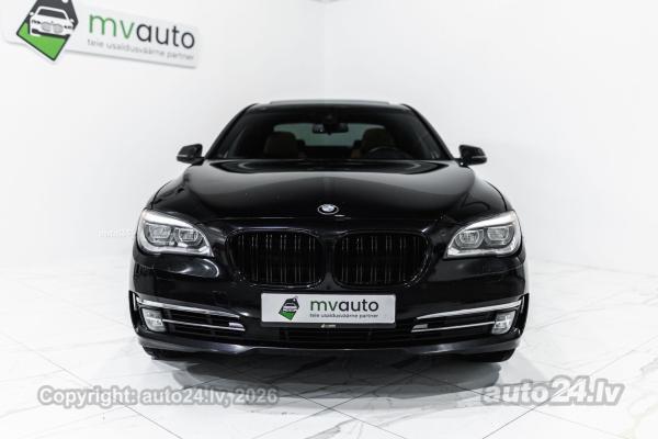 Melns BMW 7 Series 2012 Tallina, ar dzinēja tilpumu 3.00 L un nobraukumu 289 tūkst. km par 15990 €, foto 4 vietnē AUTOMOTO.COM.LV