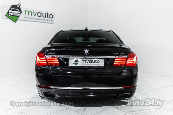 Melns BMW 7 Series 2012 Tallina, ar dzinēja tilpumu 3.00 L un nobraukumu 289 tūkst. km par 15990 €, foto 7 vietnē AUTOMOTO.COM.LV