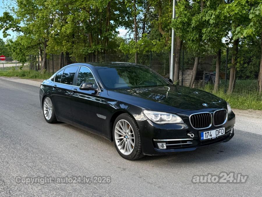 Melns BMW 7 Series 2012 Tartu, ar dzinēja tilpumu 3.00 L un nobraukumu 300 tūkst. km par 7900 €, foto 4 vietnē AUTOMOTO.COM.LV