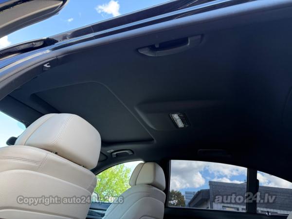 Black BMW 7 Series 2012 in Tartu, with an engine capacity of 3.00 L and mileage of 300 thousand km for 7900 €, photo 10 on AUTOMOTO.COM.LV