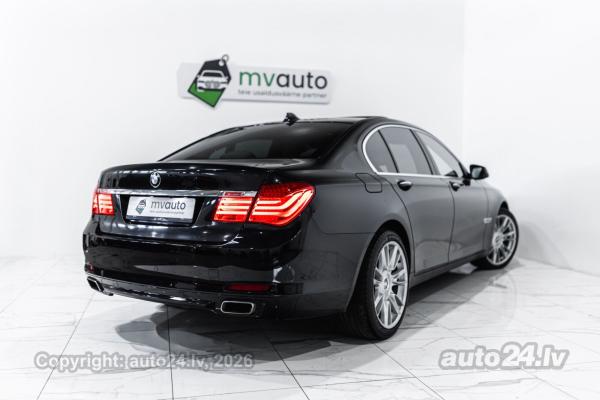 Black BMW 7 Series 2012 in Tallinn, with an engine capacity of 3.00 L and mileage of 240 thousand km for 12990 €, photo 8 on AUTOMOTO.COM.LV