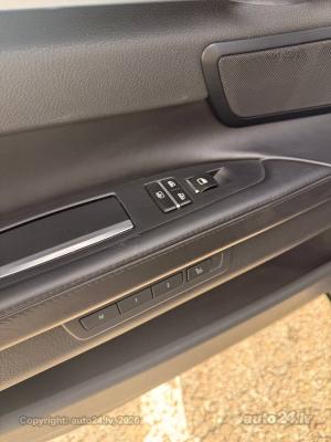 Melns BMW 7 Series 2012 Tallina, ar dzinēja tilpumu 3.00 L un nobraukumu 249 tūkst. km par 13000 €, foto 11 vietnē AUTOMOTO.COM.LV
