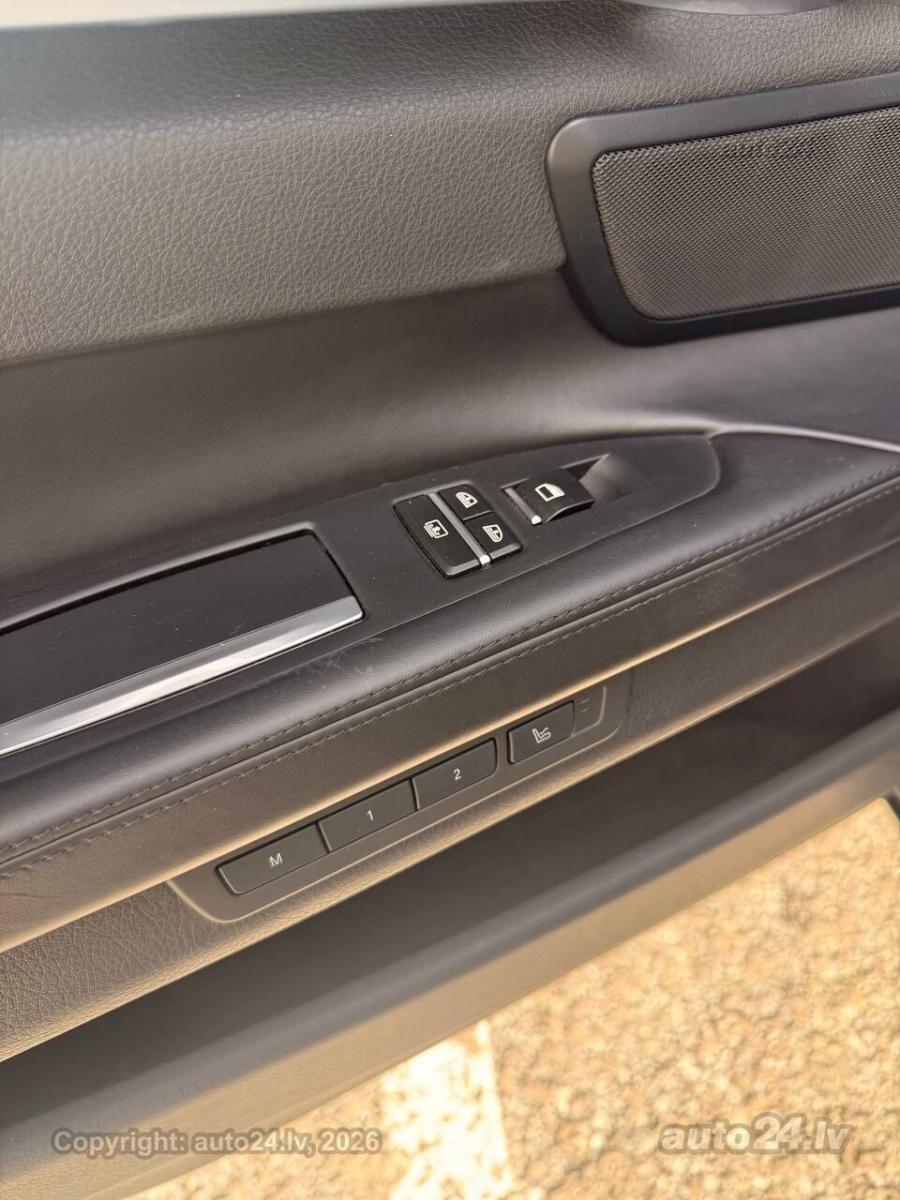 Melns BMW 7 Series 2012 Tallina, ar dzinēja tilpumu 3.00 L un nobraukumu 249 tūkst. km par 13000 €, foto 11 vietnē AUTOMOTO.COM.LV