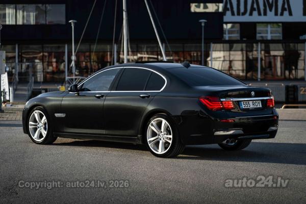 Black BMW 7 Series 2012 in Tallinn, with an engine capacity of 3.00 L and mileage of 263 thousand km for 16999 €, photo 4 on AUTOMOTO.COM.LV