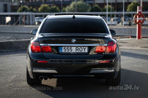Black BMW 7 Series 2012 in Tallinn, with an engine capacity of 3.00 L and mileage of 263 thousand km for 16999 €, photo 5 on AUTOMOTO.COM.LV