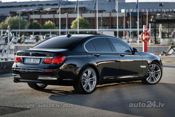 Black BMW 7 Series 2012 in Tallinn, with an engine capacity of 3.00 L and mileage of 263 thousand km for 16999 €, photo 6 on AUTOMOTO.COM.LV