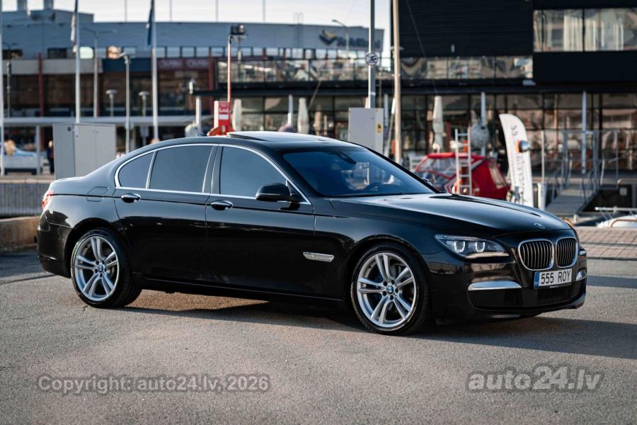Black BMW 7 Series 2012 in Tallinn, with an engine capacity of 3.00 L and mileage of 263 thousand km for 16999 €, photo 8 on AUTOMOTO.COM.LV