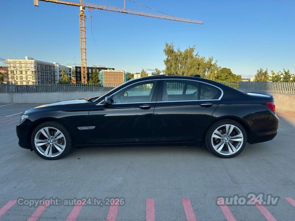 Melns BMW 7 Series 2012 Tartu, ar dzinēja tilpumu 3.00 L un nobraukumu 260 tūkst. km par 12300 €, foto 4 vietnē AUTOMOTO.COM.LV