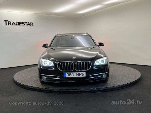 Melns BMW 7 Series 2012 Pērnava, ar dzinēja tilpumu 3.00 L un nobraukumu 274 tūkst. km par 11990 €, foto 3 vietnē AUTOMOTO.COM.LV