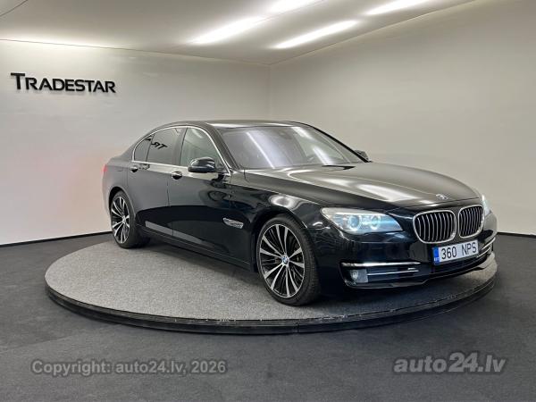 Melns BMW 7 Series 2012 Pērnava, ar dzinēja tilpumu 3.00 L un nobraukumu 274 tūkst. km par 11990 €, foto 4 vietnē AUTOMOTO.COM.LV