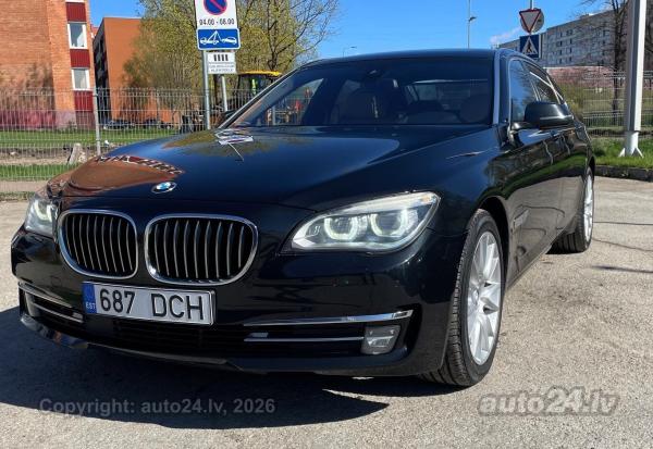Black BMW 7 Series 2013 in Narva, with an engine capacity of 4.40 L and mileage of 185 thousand km for 16500 €, photo 2 on AUTOMOTO.COM.LV