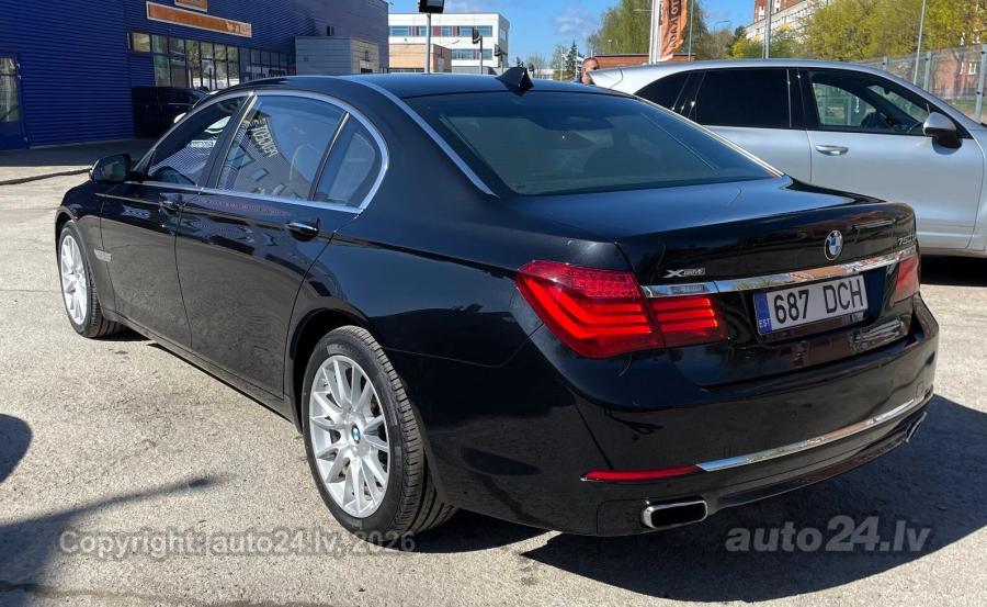 Black BMW 7 Series 2013 in Narva, with an engine capacity of 4.40 L and mileage of 185 thousand km for 16500 €, photo 5 on AUTOMOTO.COM.LV