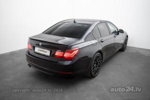 Melns BMW 7 Series 2013 Tallina, ar dzinēja tilpumu 3.00 L un nobraukumu 257 tūkst. km par 13999 €, foto 5 vietnē AUTOMOTO.COM.LV