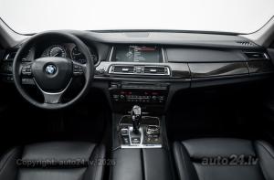 Melns BMW 7 Series 2013 Tallina, ar dzinēja tilpumu 3.00 L un nobraukumu 257 tūkst. km par 13999 €, foto 13 vietnē AUTOMOTO.COM.LV
