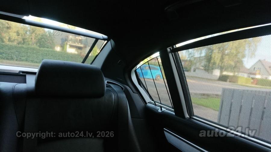 Черный БМВ 7 Серия 2013 в Тарту, объемом двигателя 3.00 л и пробегом 313 тыс. км за 14000 €, фото 12 на AUTOMOTO.COM.LV