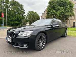 Melns BMW 7 Series 2013 Tallina, ar dzinēja tilpumu 3.00 L un nobraukumu 0 tūkst. km par 12989 €, foto 5 vietnē AUTOMOTO.COM.LV