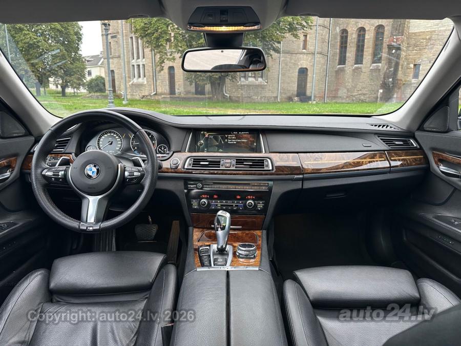 Melns BMW 7 Series 2013 Tallina, ar dzinēja tilpumu 3.00 L un nobraukumu 0 tūkst. km par 12989 €, foto 20 vietnē AUTOMOTO.COM.LV