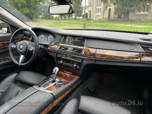 Melns BMW 7 Series 2013 Tallina, ar dzinēja tilpumu 3.00 L un nobraukumu 0 tūkst. km par 12989 €, foto 21 vietnē AUTOMOTO.COM.LV