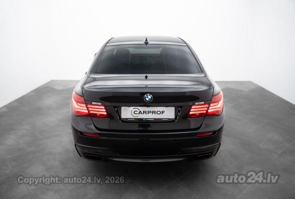 Melns BMW 7 Series 2013 Tallina, ar dzinēja tilpumu 3.00 L un nobraukumu 282 tūkst. km par 15999 €, foto 6 vietnē AUTOMOTO.COM.LV