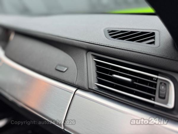 Melns BMW 7 Series 2014 Tallina, ar dzinēja tilpumu 3.00 L un nobraukumu 111 tūkst. km par 21499 €, foto 11 vietnē AUTOMOTO.COM.LV