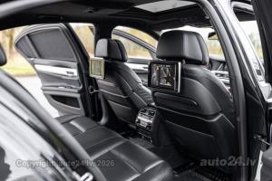 Melns BMW 7 Series 2014 Tallina, ar dzinēja tilpumu 3.00 L un nobraukumu 178 tūkst. km par 18199 €, foto 11 vietnē AUTOMOTO.COM.LV