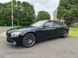 Black BMW 7 Series 2014 in Tallinn, with an engine capacity of 3.00 L and mileage of 0 thousand km for 11989 €, photo 11 on AUTOMOTO.COM.LV