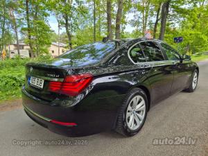 Black BMW 7 Series 2015 in Tallinn, with an engine capacity of 3.00 L and mileage of 186 thousand km for 17900 €, photo 5 on AUTOMOTO.COM.LV