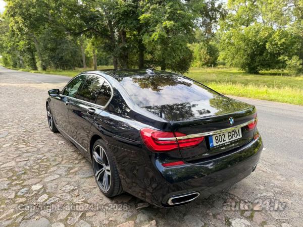 Black BMW 7 Series 2015 in Tallinn, with an engine capacity of 3.00 L and mileage of 254 thousand km for 21000 €, photo 4 on AUTOMOTO.COM.LV