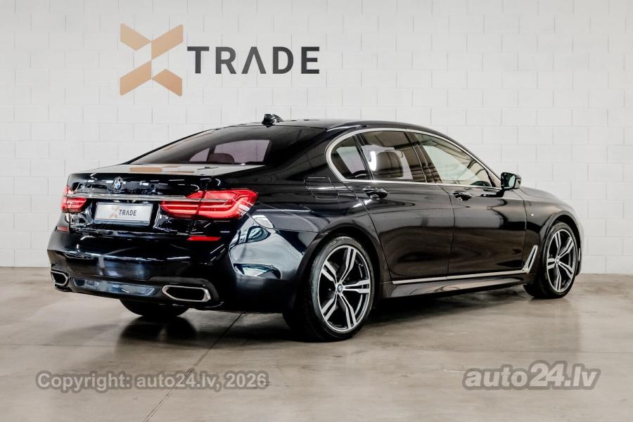 Black BMW 7 Series 2015 in Parnu, with an engine capacity of 3.00 L and mileage of 254 thousand km for 23490 €, photo 3 on AUTOMOTO.COM.LV