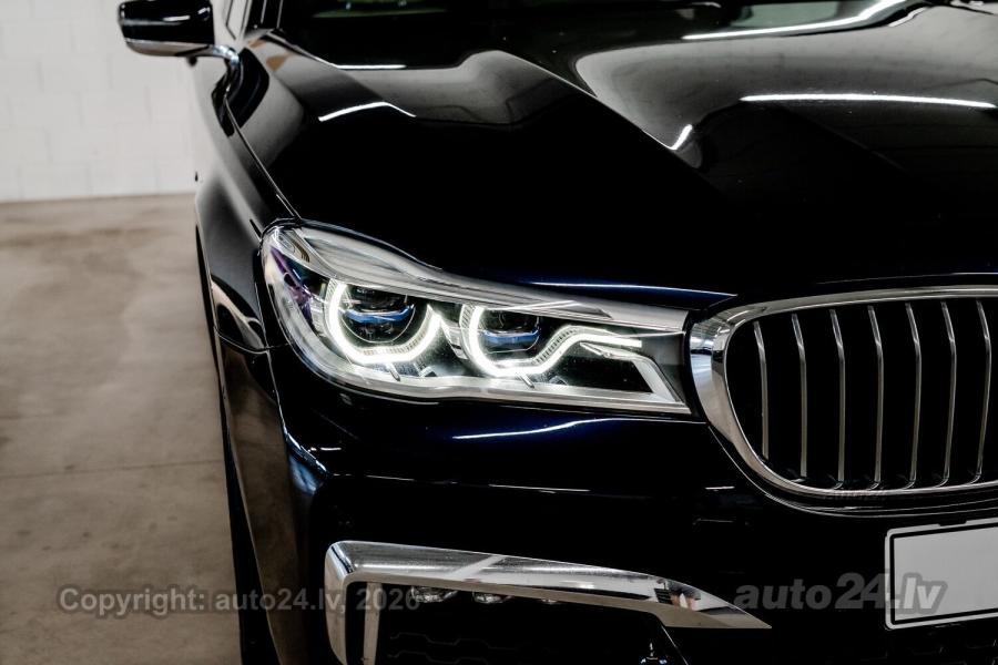Black BMW 7 Series 2015 in Parnu, with an engine capacity of 3.00 L and mileage of 254 thousand km for 23490 €, photo 8 on AUTOMOTO.COM.LV