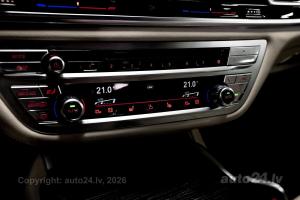 Black BMW 7 Series 2015 in Parnu, with an engine capacity of 3.00 L and mileage of 254 thousand km for 23490 €, photo 28 on AUTOMOTO.COM.LV
