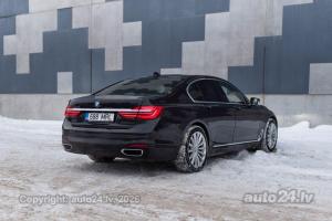 Black BMW 7 Series 2016 in Tallinn, with an engine capacity of 3.00 L and mileage of 262 thousand km for 24449 €, photo 6 on AUTOMOTO.COM.LV