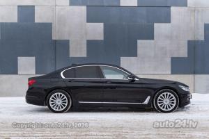 Black BMW 7 Series 2016 in Tallinn, with an engine capacity of 3.00 L and mileage of 262 thousand km for 24449 €, photo 8 on AUTOMOTO.COM.LV