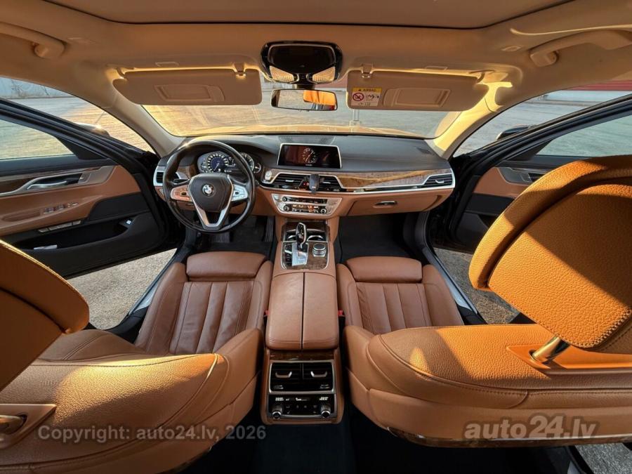Melns BMW 7 Series 2016 Tallina, ar dzinēja tilpumu 3.00 L un nobraukumu 225 tūkst. km par 22999 €, foto 9 vietnē AUTOMOTO.COM.LV