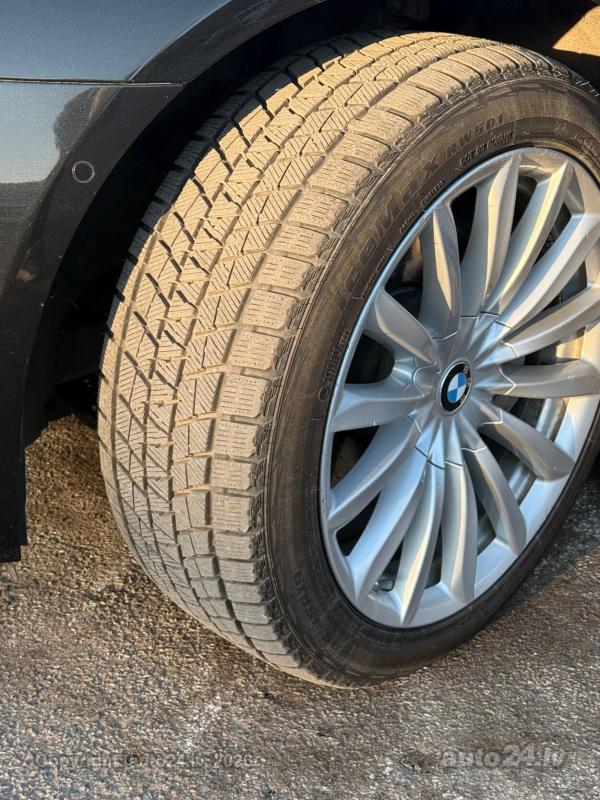 Black BMW 7 Series 2016 in Tallinn, with an engine capacity of 3.00 L and mileage of 225 thousand km for 22999 €, photo 11 on AUTOMOTO.COM.LV