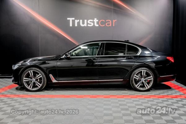 Melns BMW 7 Series 2016 Pērnava, ar dzinēja tilpumu 3.00 L un nobraukumu 200 tūkst. km par 24990 €, foto 6 vietnē AUTOMOTO.COM.LV