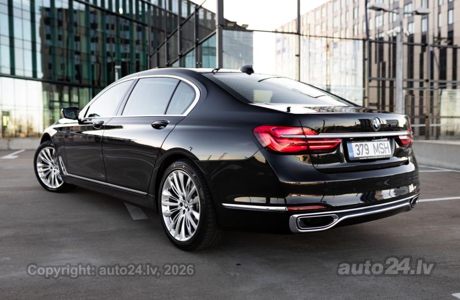 Melns BMW 7 Series 2016 Tallina, ar dzinēja tilpumu 3.00 L un nobraukumu 190 tūkst. km par 37900 €, foto 5 vietnē AUTOMOTO.COM.LV