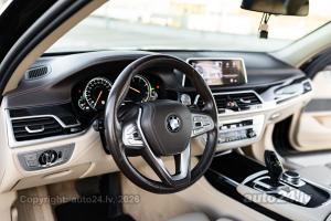 Melns BMW 7 Series 2016 Tallina, ar dzinēja tilpumu 3.00 L un nobraukumu 190 tūkst. km par 37900 €, foto 8 vietnē AUTOMOTO.COM.LV