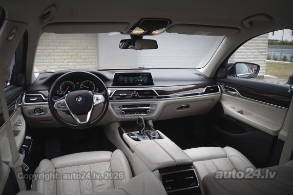 Melns BMW 7 Series 2016 Tallina, ar dzinēja tilpumu 4.40 L un nobraukumu 168 tūkst. km par 28000 €, foto 4 vietnē AUTOMOTO.COM.LV