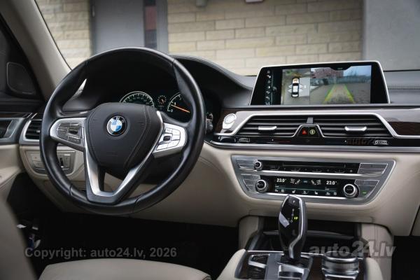 Melns BMW 7 Series 2016 Tallina, ar dzinēja tilpumu 4.40 L un nobraukumu 168 tūkst. km par 28000 €, foto 6 vietnē AUTOMOTO.COM.LV
