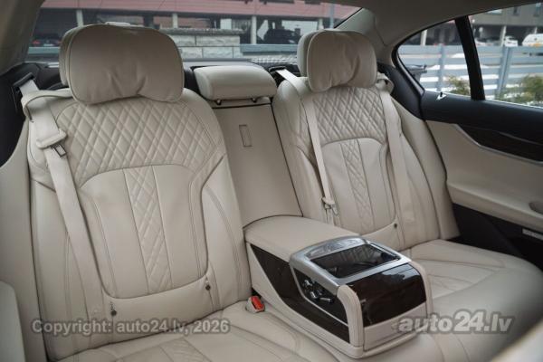 Melns BMW 7 Series 2016 Tallina, ar dzinēja tilpumu 4.40 L un nobraukumu 168 tūkst. km par 28000 €, foto 7 vietnē AUTOMOTO.COM.LV