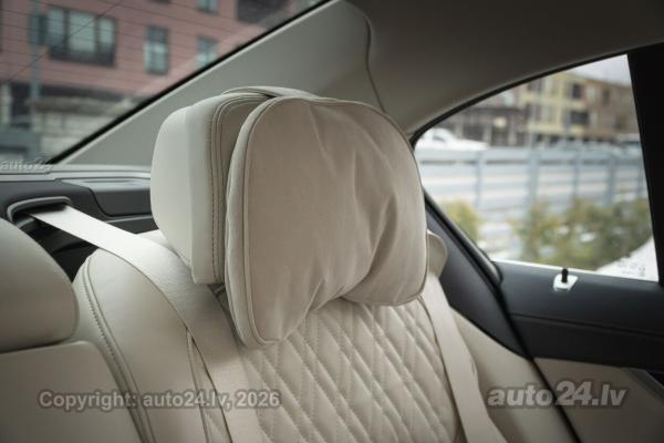Melns BMW 7 Series 2016 Tallina, ar dzinēja tilpumu 4.40 L un nobraukumu 168 tūkst. km par 28000 €, foto 8 vietnē AUTOMOTO.COM.LV