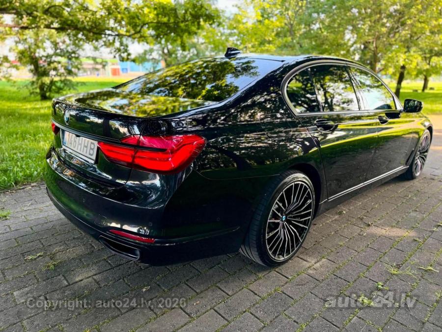 Melns BMW 7 Series 2016 Tallina, ar dzinēja tilpumu 3.00 L un nobraukumu 229 tūkst. km par 23900 €, foto 6 vietnē AUTOMOTO.COM.LV