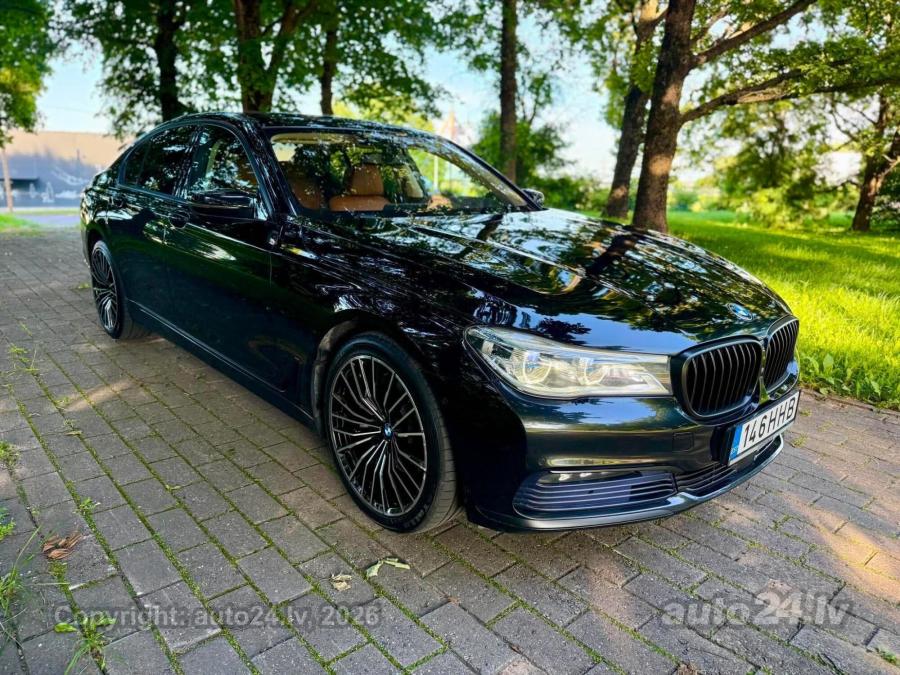 Melns BMW 7 Series 2016 Tallina, ar dzinēja tilpumu 3.00 L un nobraukumu 229 tūkst. km par 23900 €, foto 8 vietnē AUTOMOTO.COM.LV