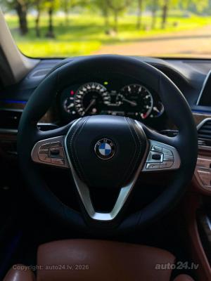 Melns BMW 7 Series 2016 Tallina, ar dzinēja tilpumu 3.00 L un nobraukumu 229 tūkst. km par 23900 €, foto 17 vietnē AUTOMOTO.COM.LV