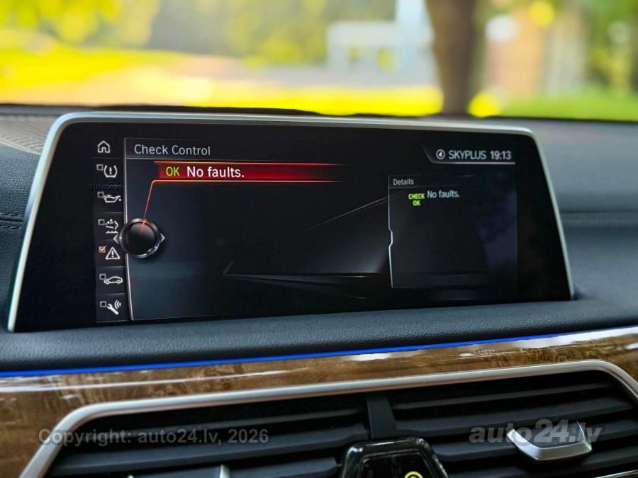 Melns BMW 7 Series 2016 Tallina, ar dzinēja tilpumu 3.00 L un nobraukumu 229 tūkst. km par 23900 €, foto 20 vietnē AUTOMOTO.COM.LV