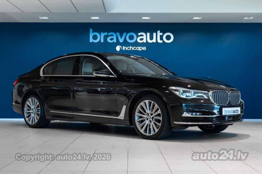 Black BMW 7 Series 2016 in Tallinn, with an engine capacity of 2.99 L and mileage of 120 thousand km for 32990 €, photo 4 on AUTOMOTO.COM.LV